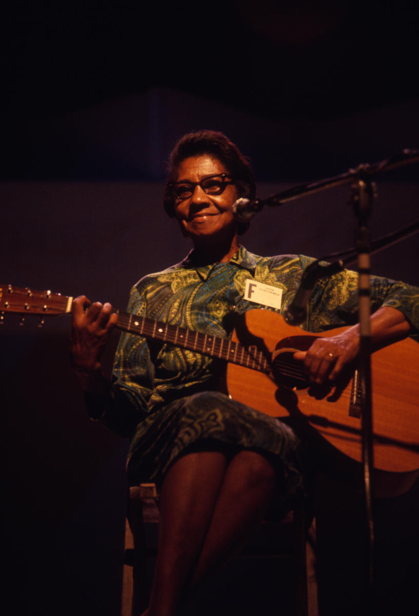 Elizabeth Cotten Vintage Concert Photo Fine Art Print, 1980 at Wolfgang's