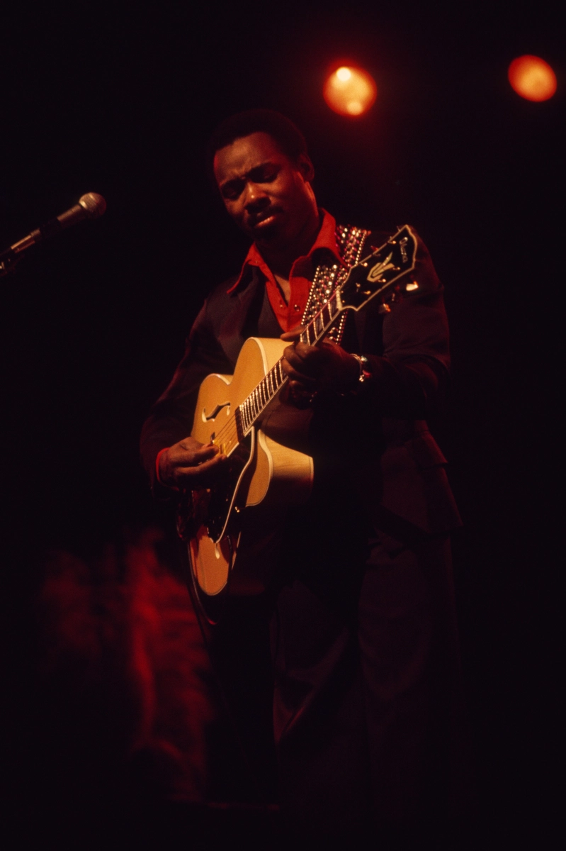 George Benson Vintage Concert Photo Fine Art Print at Wolfgang's