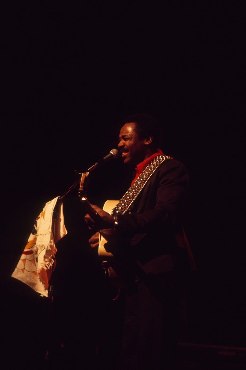 George Benson Vintage Concert Photo Fine Art Print, 1996 at Wolfgang's