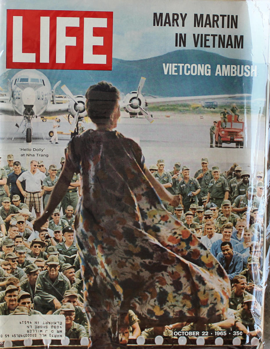 LIFE | October 22, 1965 at Wolfgang's