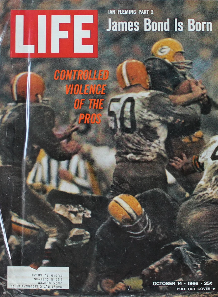 LIFE | October 14, 1966 at Wolfgang's