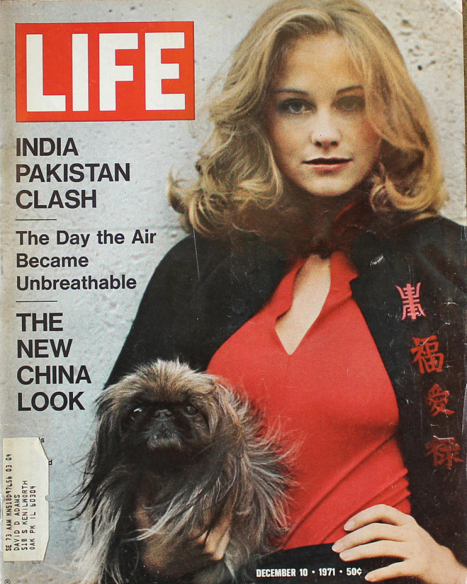 LIFE | December 10, 1971 at Wolfgang's