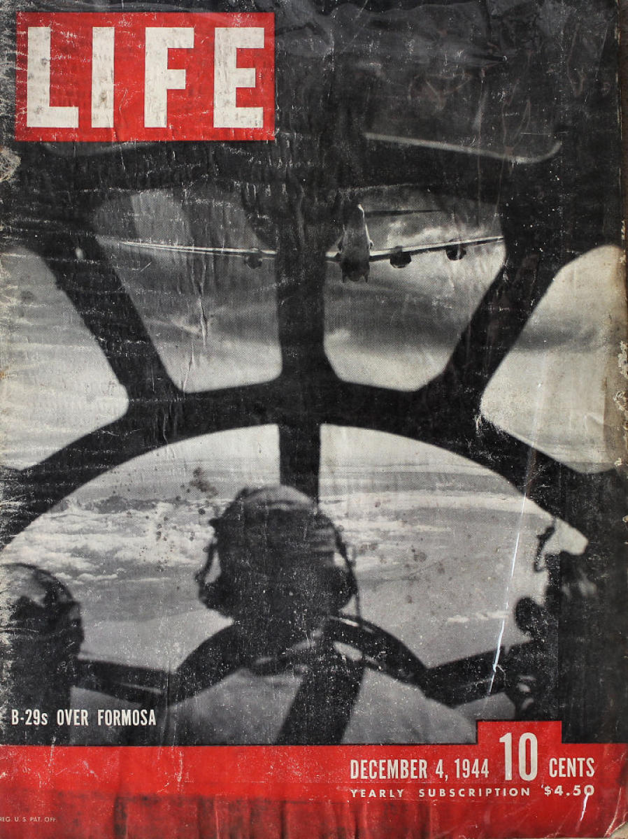 LIFE | December 4, 1944 at Wolfgang's