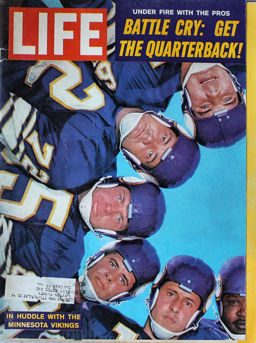 LIFE | November 17, 1961 at Wolfgang's