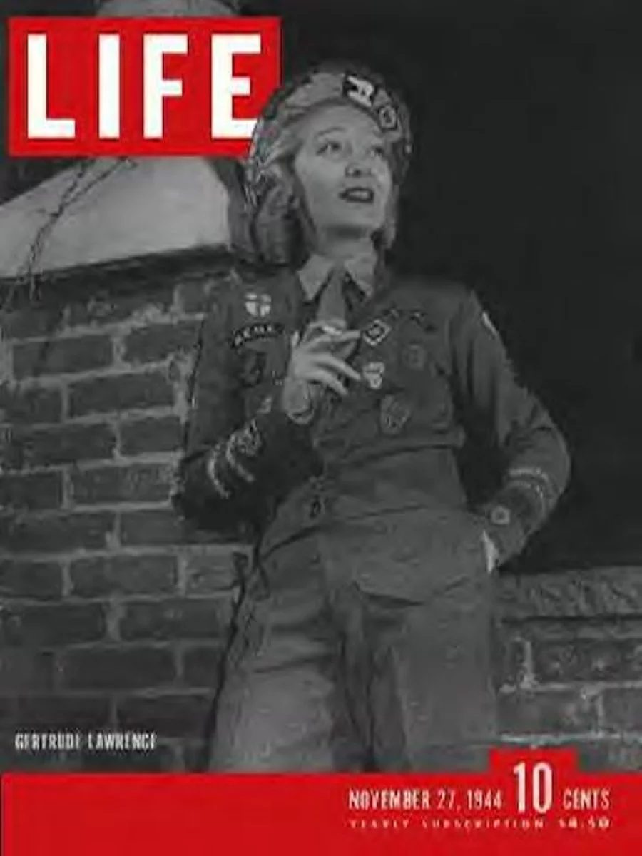 LIFE | November 27, 1944 at Wolfgang's